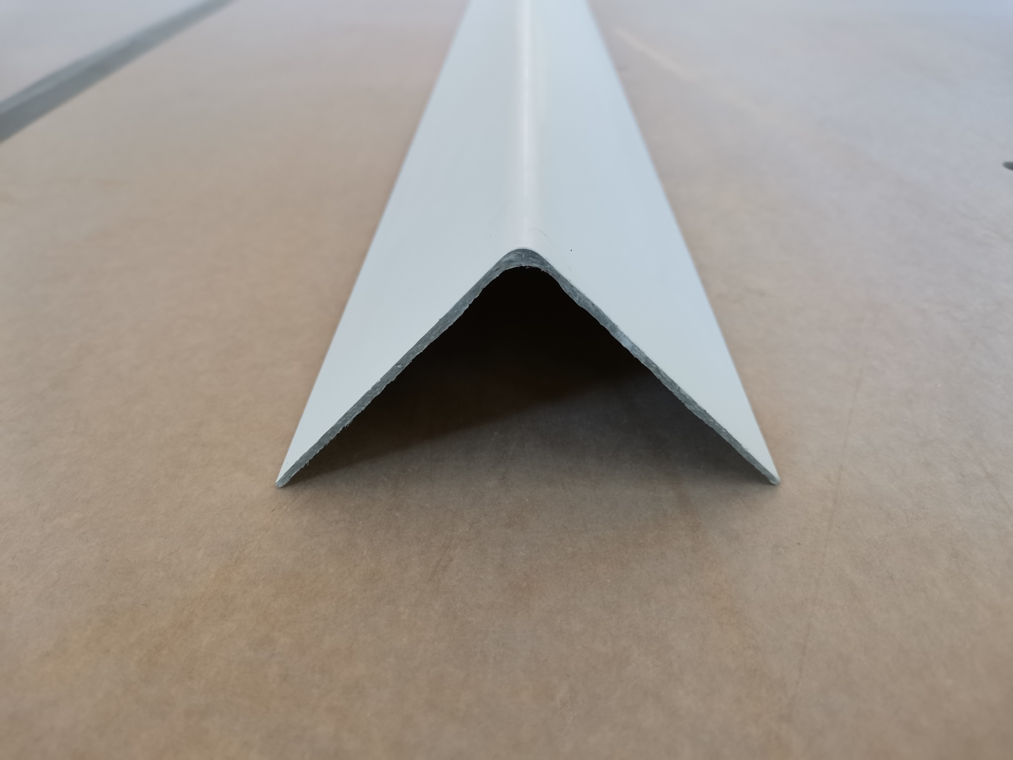 Edge profile 90° square for GRP empty cabins | HBelding GmbH